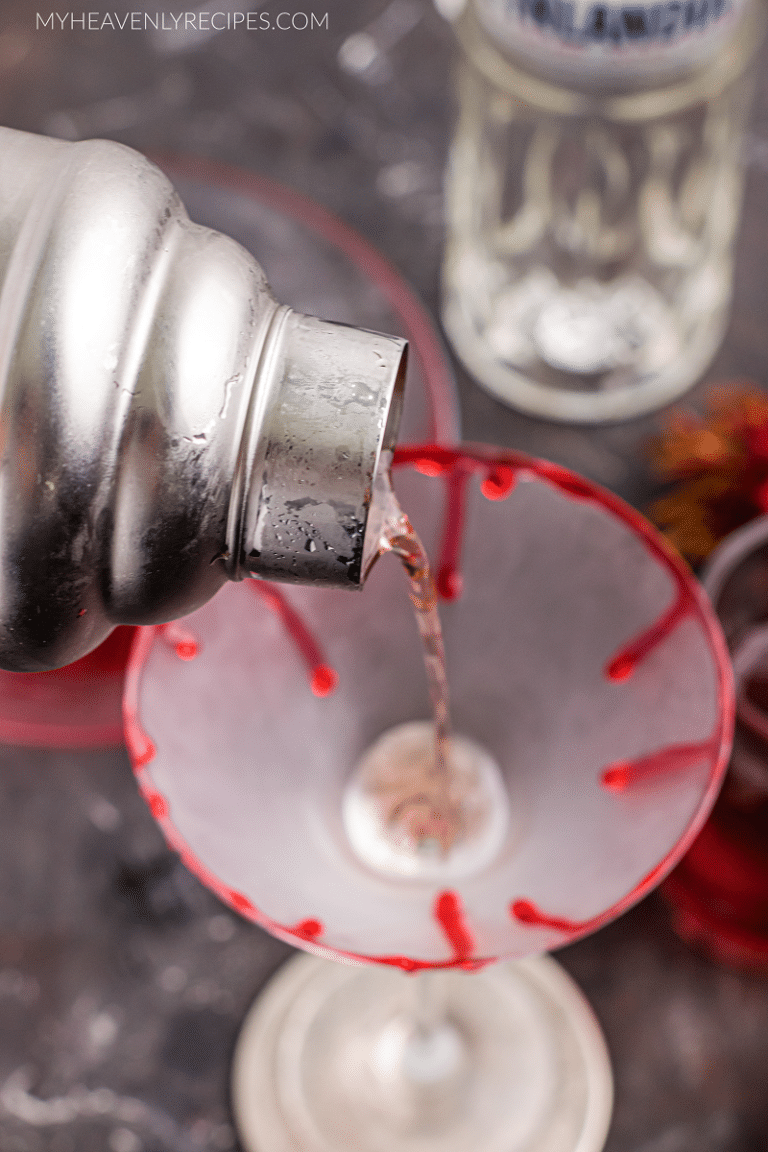 Vampire Kiss Cocktails for Halloween - My Heavenly Recipes