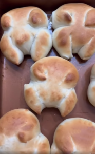 How to Make Turkey Shaped Rolls - My Heavenly Recipes