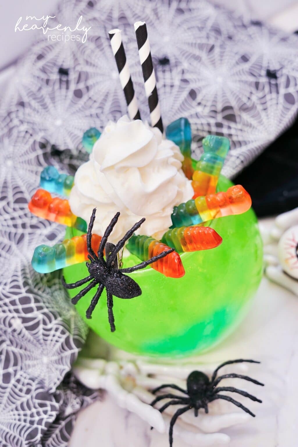 Kids Creepy Cauldron Halloween Drink - My Heavenly Recipes