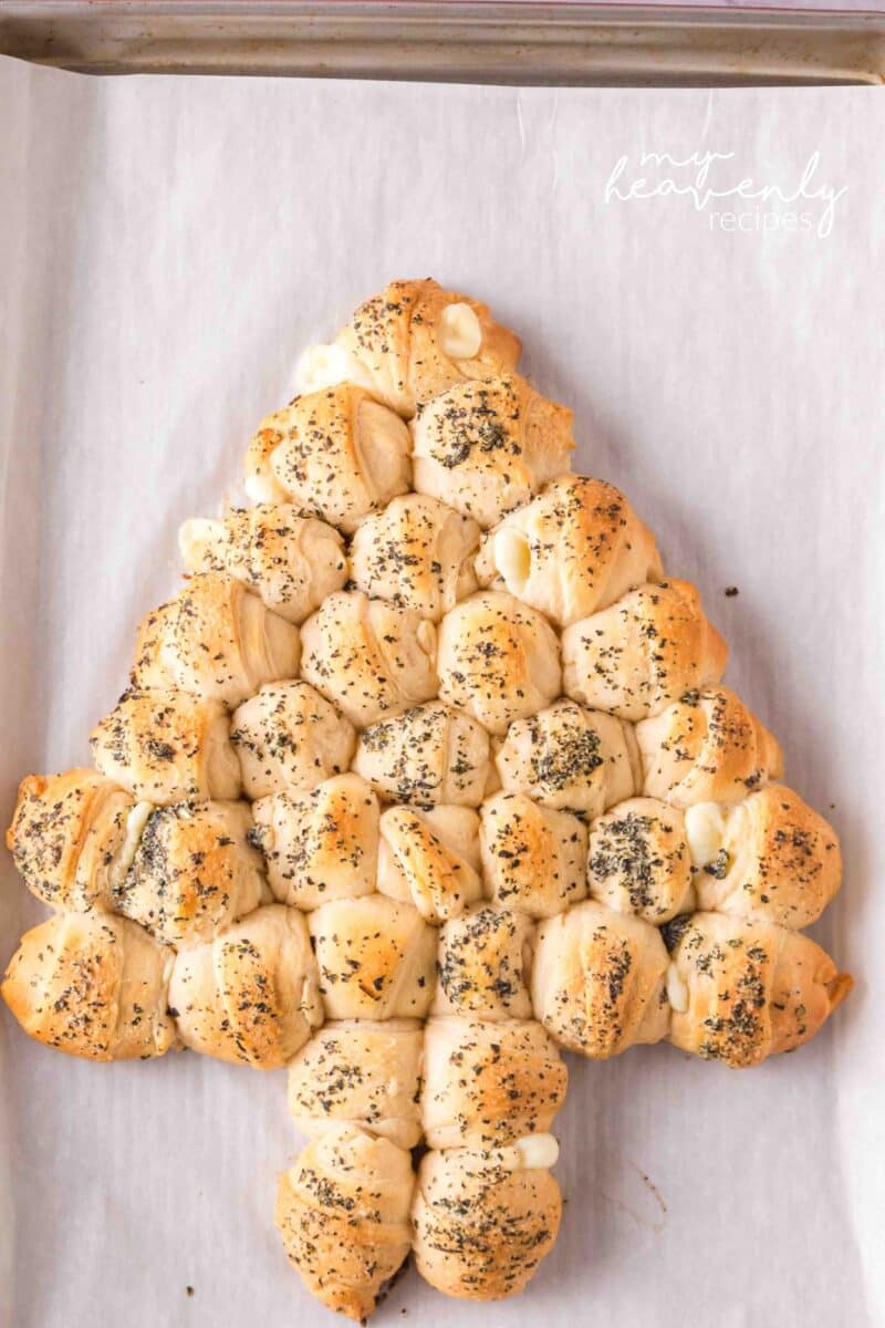 Christmas Tree Pull Apart Bread Appetizer - My Heavenly Recipes