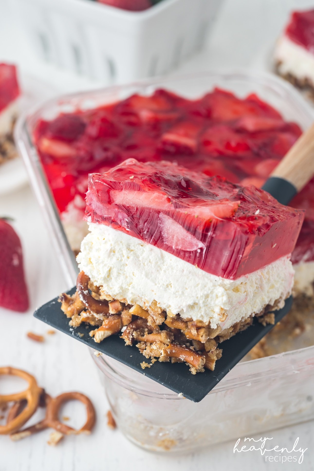 Strawberry Pretzel Salad Recipe - My Heavenly Recipes