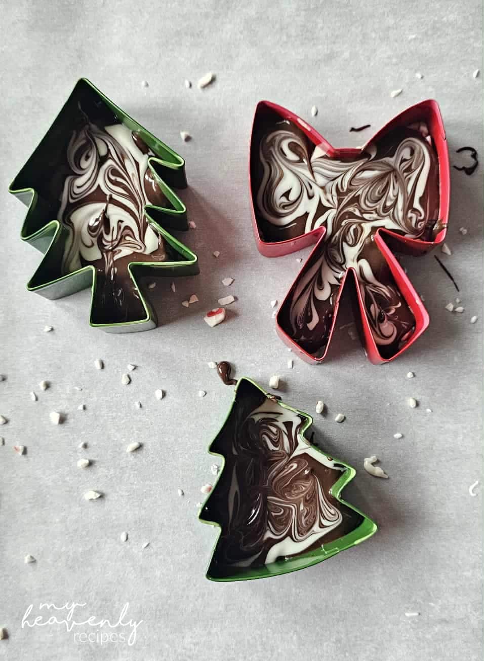 Peppermint Crunch Chocolate Bars - My Heavenly Recipes
